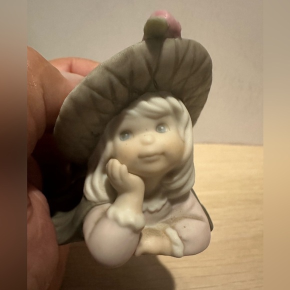 Enesco | Art | Vintage You Ought To Be In Pictures Photo Contest ...